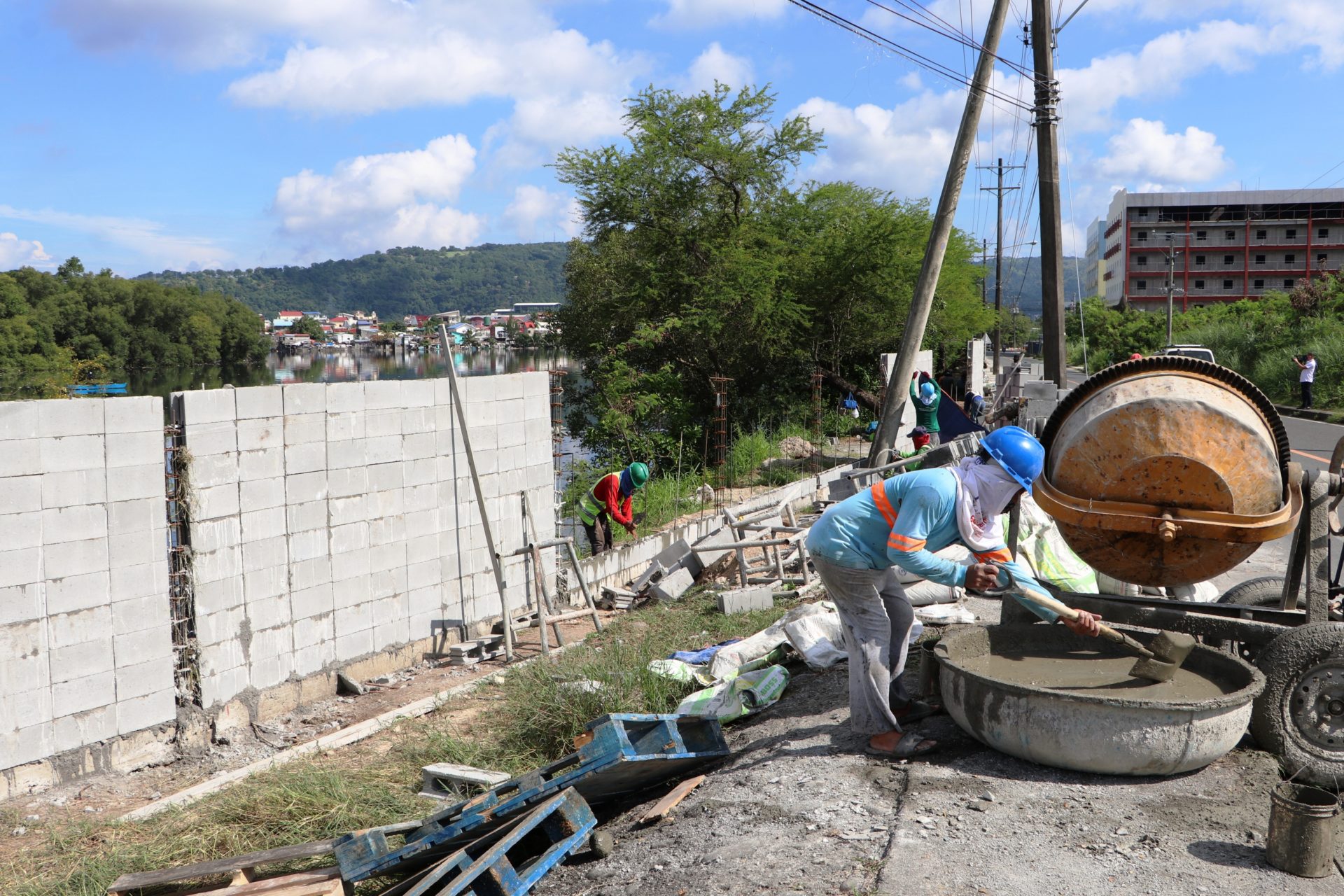 SBMA resumes P122.7-M perimeter fencing and road rehab projects ...