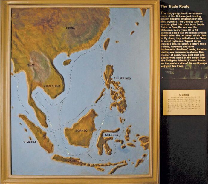 Chinese Filipinos: Transecting 1521 - Philippines Graphic