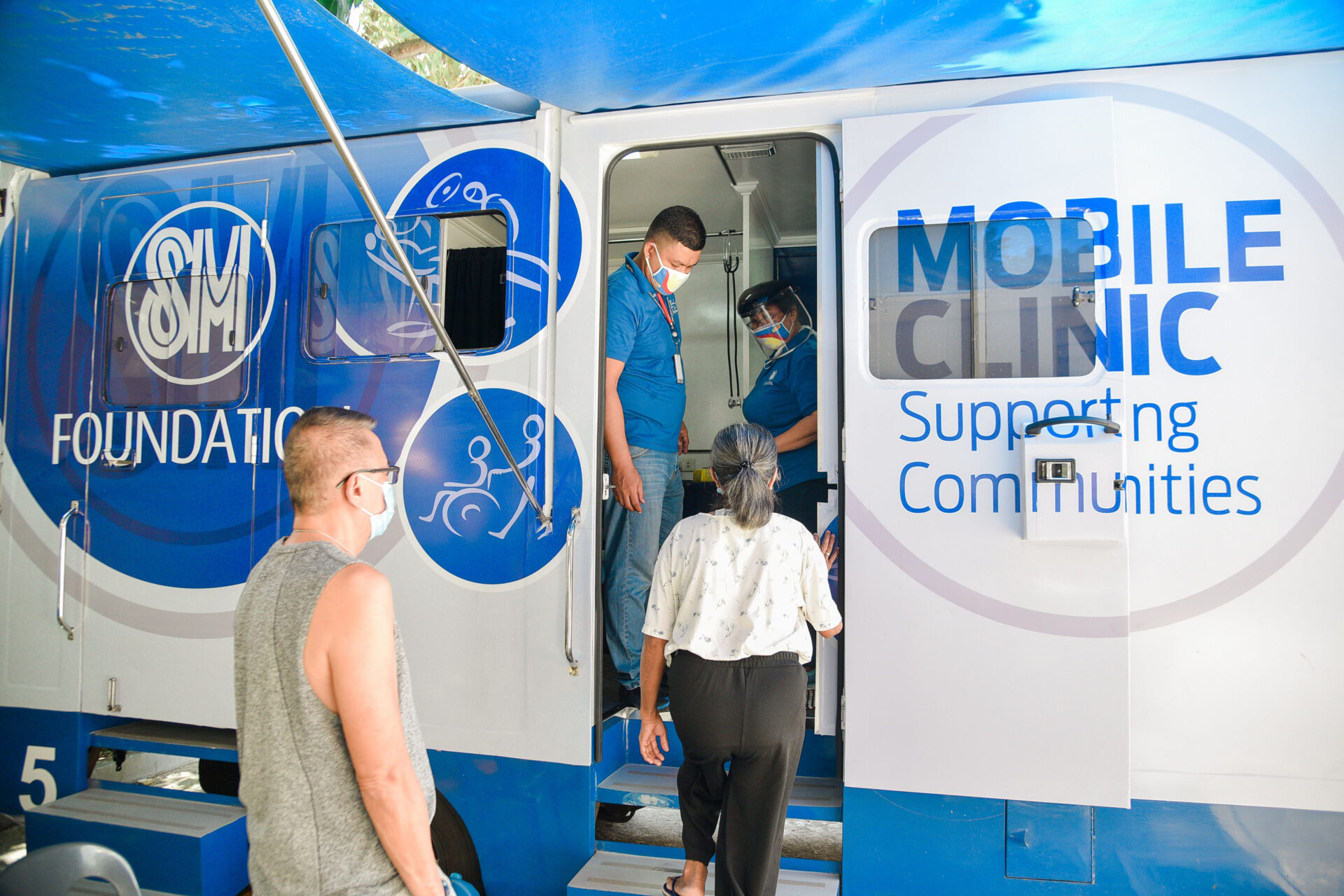 SM Foundation Mobile Clinic: Bringing basic healthcare services closer ...