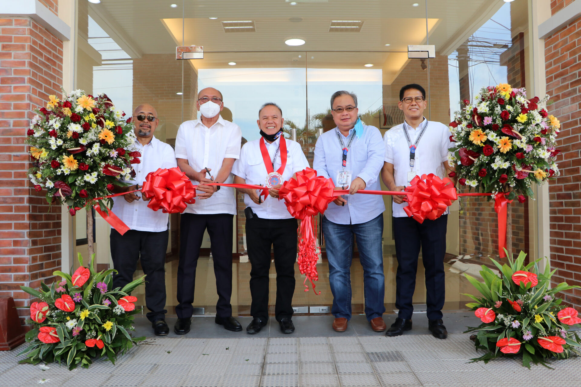 SBMA opens ₱24.7-M new fire station building - Philippines Graphic