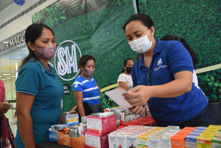 SM Foundation unites public, private sectors in Bicol region medical ...