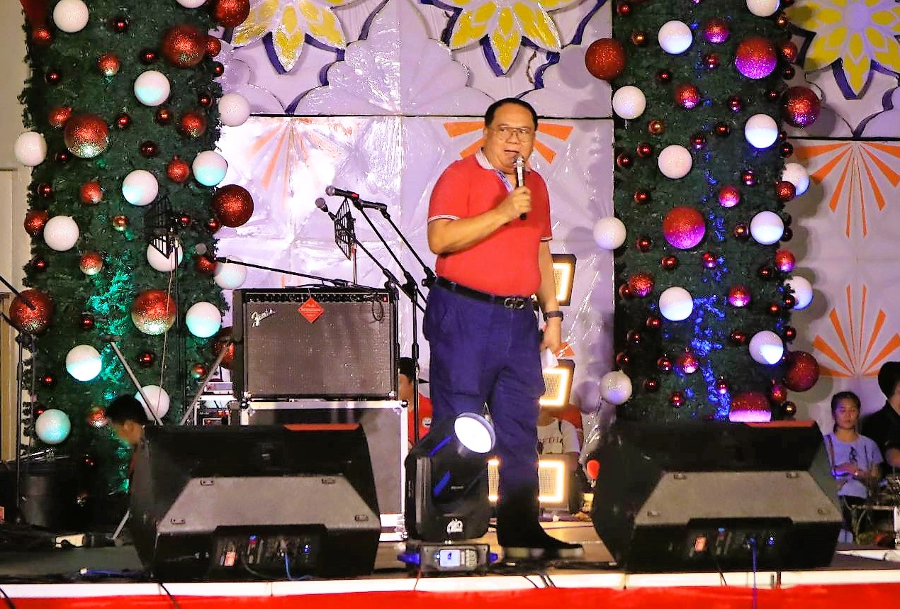 Zambales lights up giant trees to start Christmas season - Philippines ...