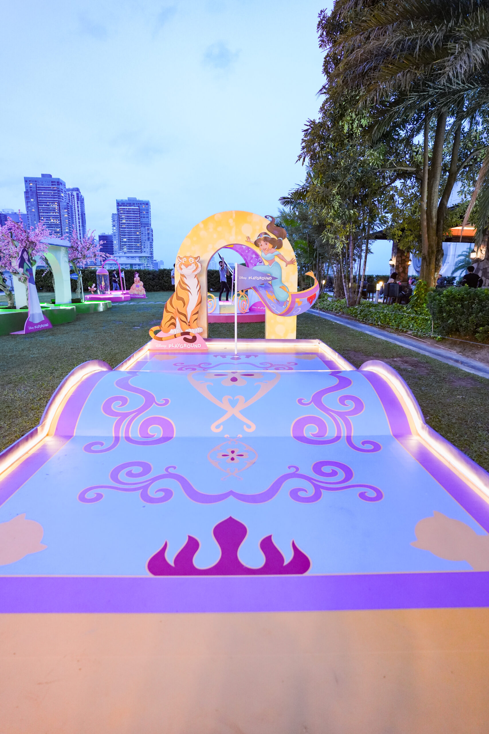 SM Aura Premier's Roof-deck welcomes a new limited-time Mini Golf ...
