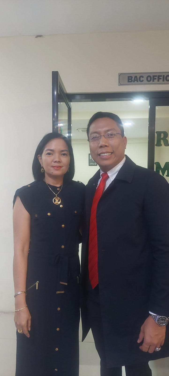 109 couples wedded, officiated by City of Sto. Tomas, Batangas Mayor Arth Jhun Aguilar Marasigan ...