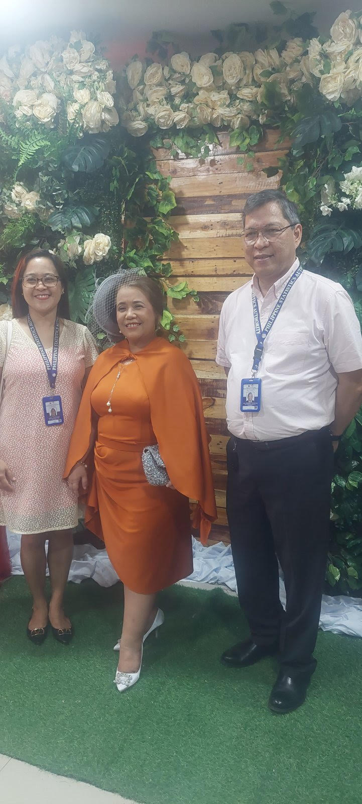 109 couples wedded, officiated by City of Sto. Tomas, Batangas Mayor ...