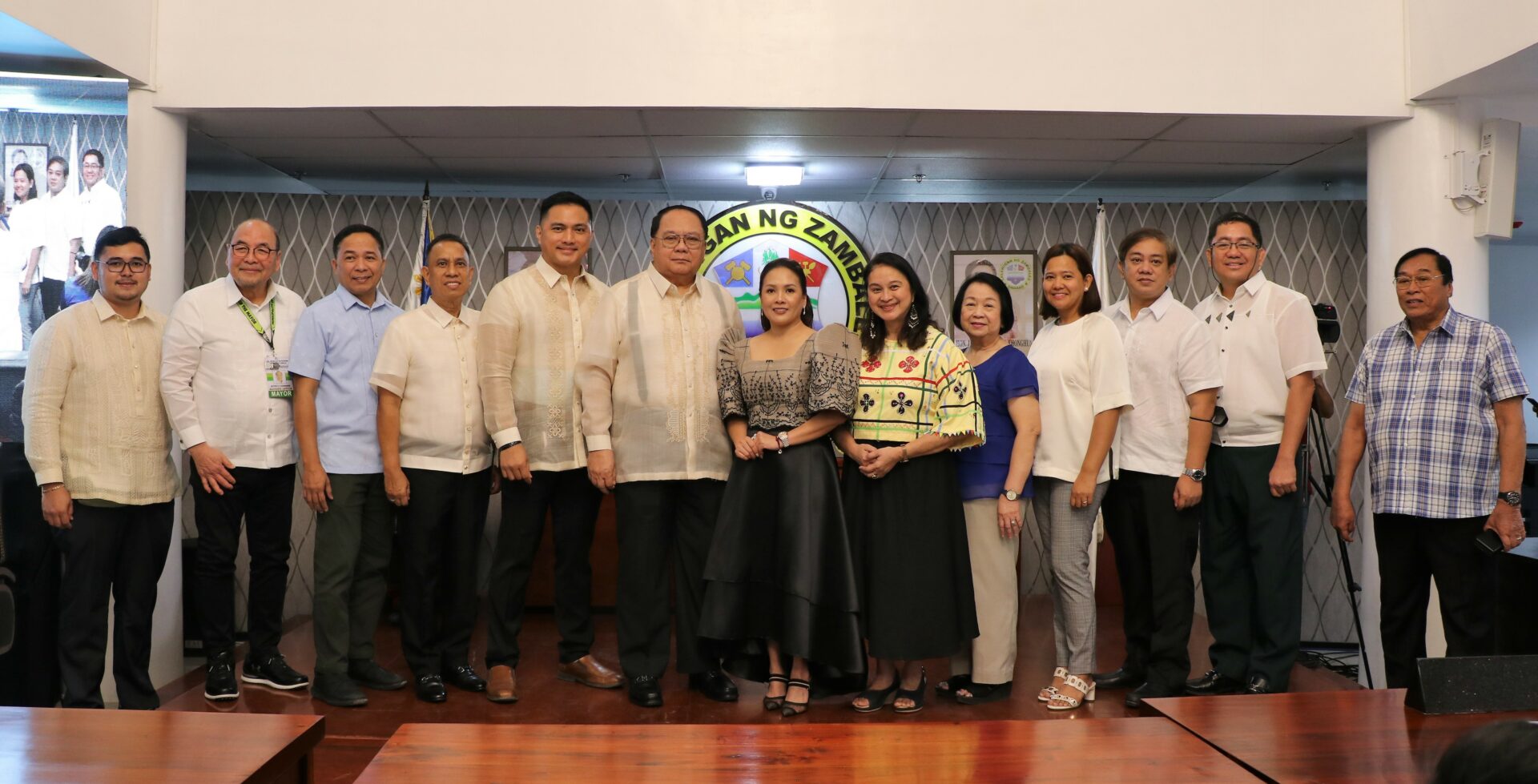 Gov. Ebdane bares priority development projects - Philippines Graphic