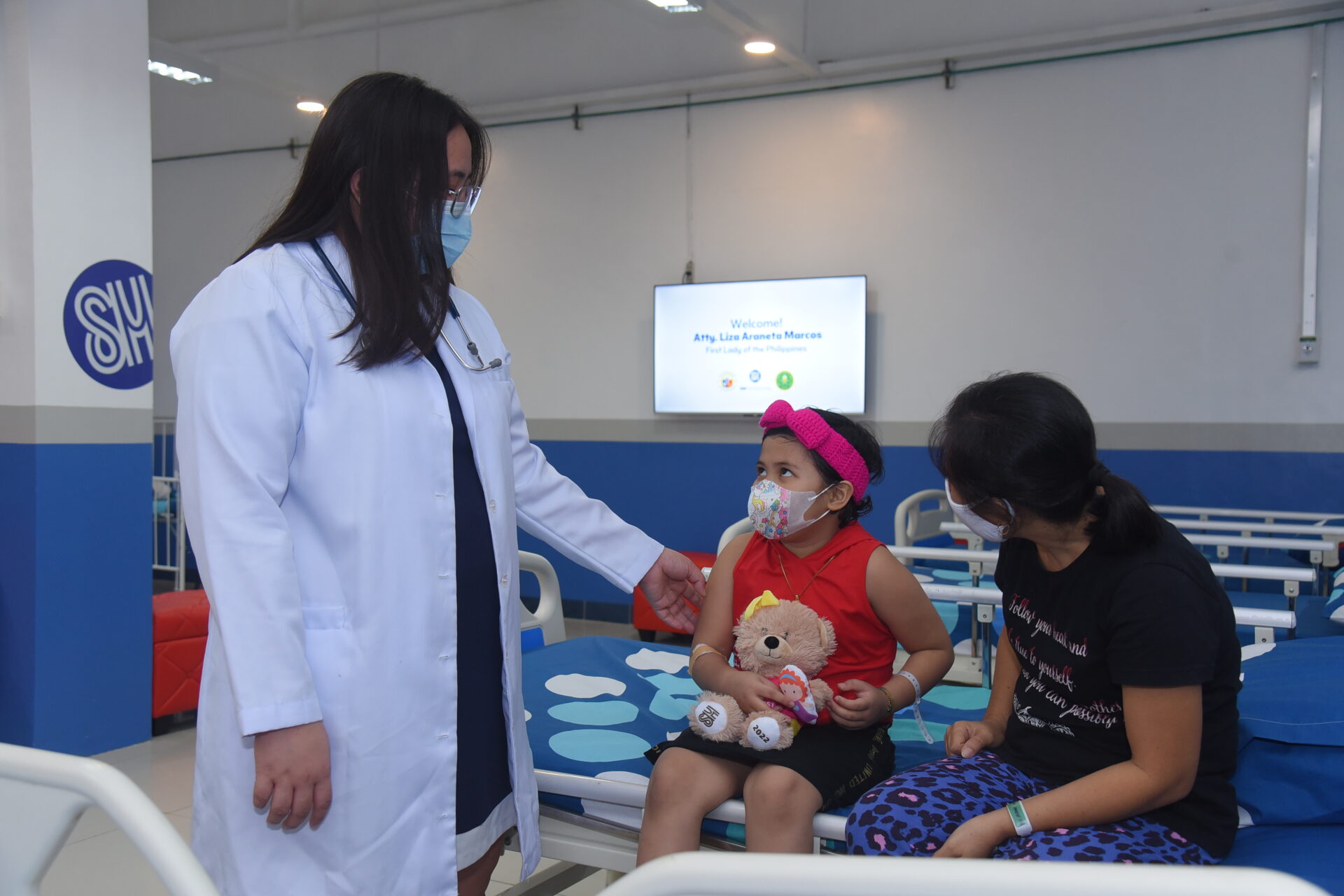 SM Foundation helps bring holistic healthcare to vulnerable patients ...