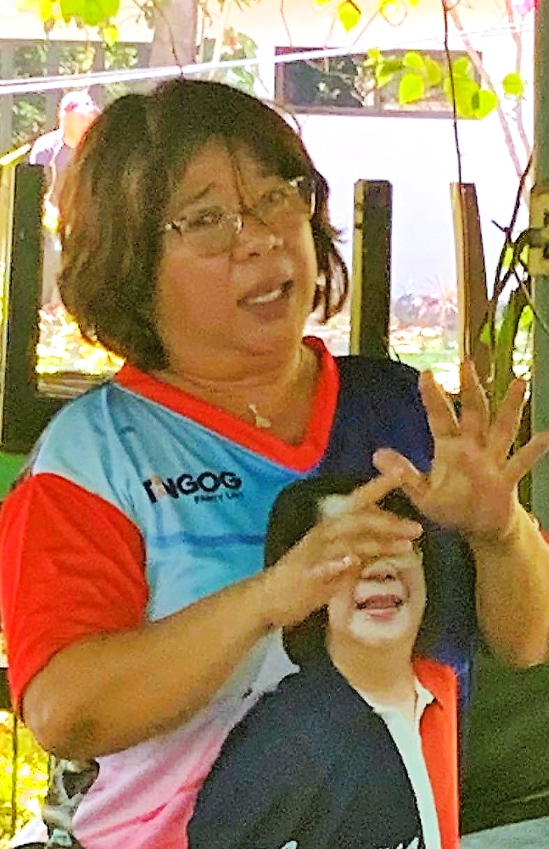 Zambales solon gives fishers fresh capital for wrecked ‘payao’ - Philippines Graphic