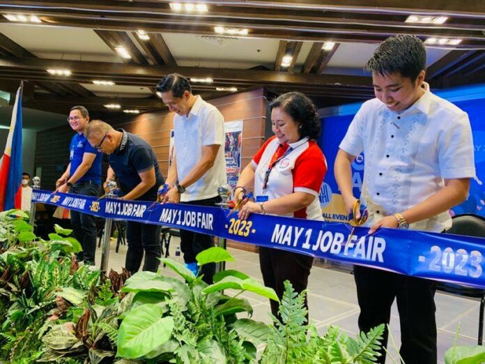 Massive Success: 20 SM Malls Host Job Fair With 873 Companies and ...