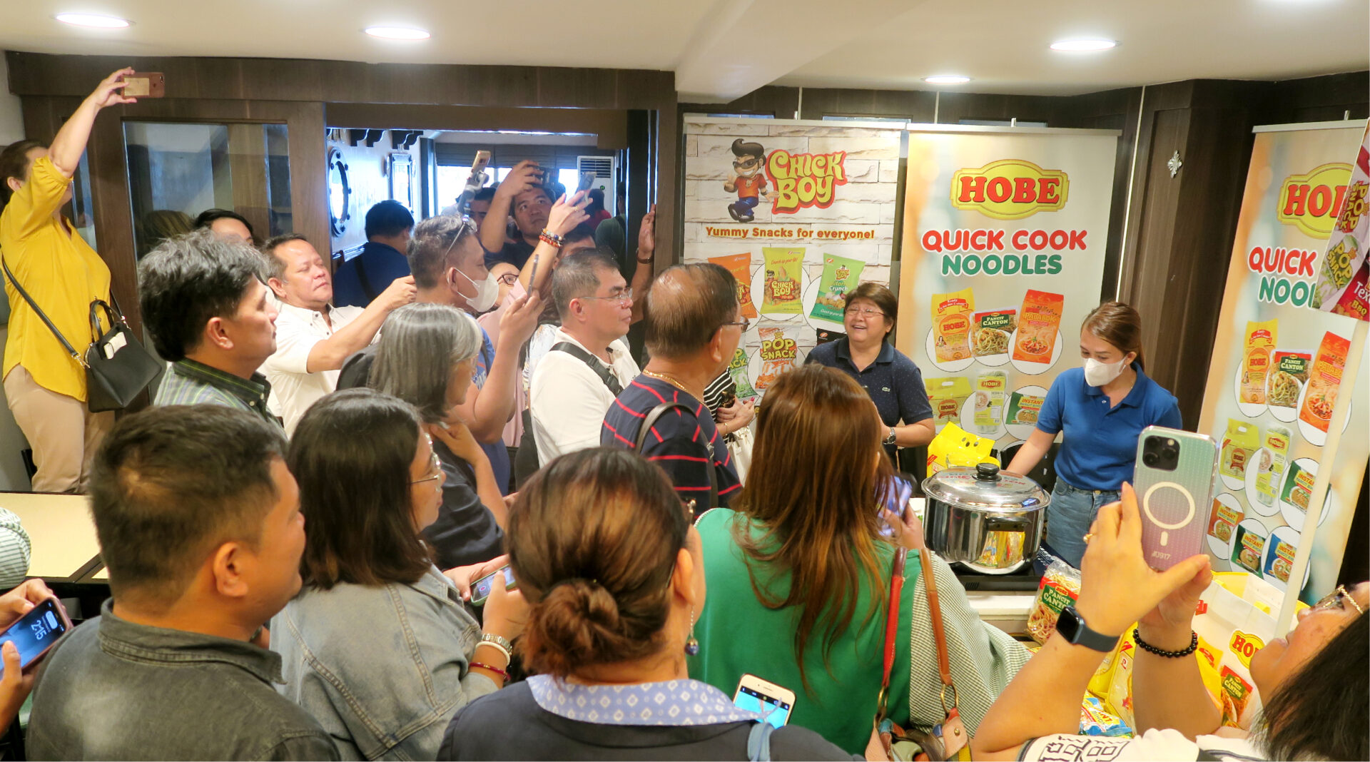Hobe Pancit Bihon wows media guests with their update on their Hobe ...