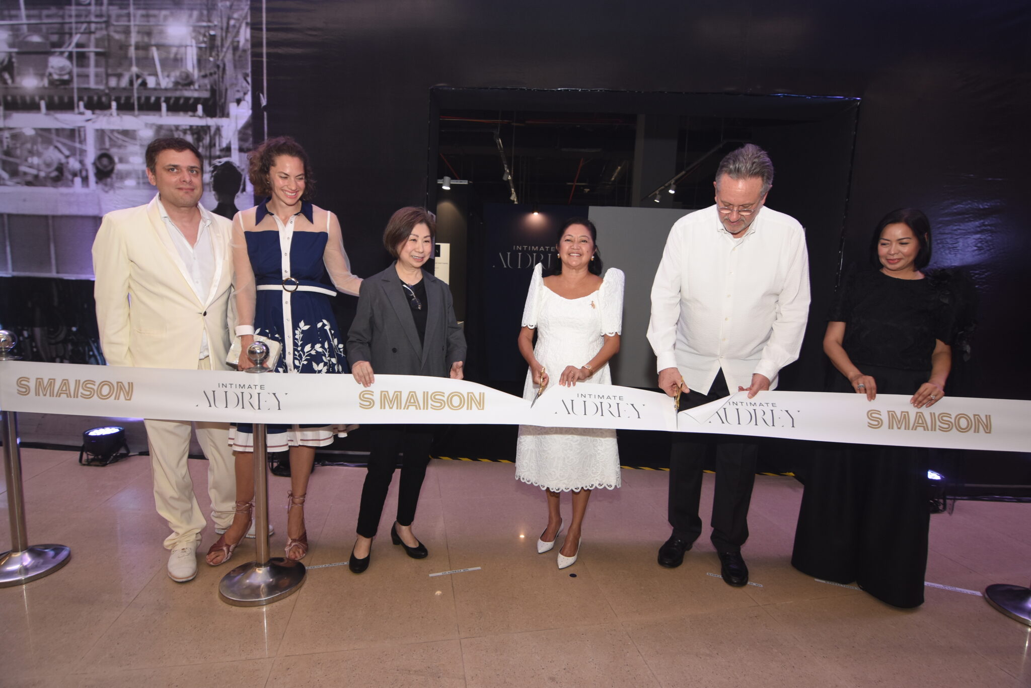 INTIMATE AUDREY IN MANILA - Philippines Graphic