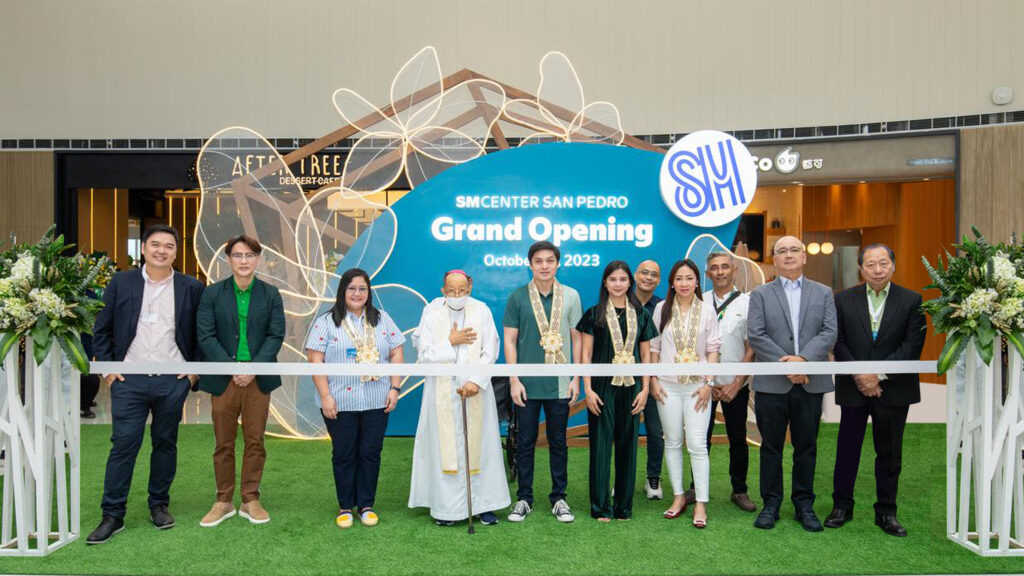 SM Center San Pedro officially opens its doors to Lagunenses ...
