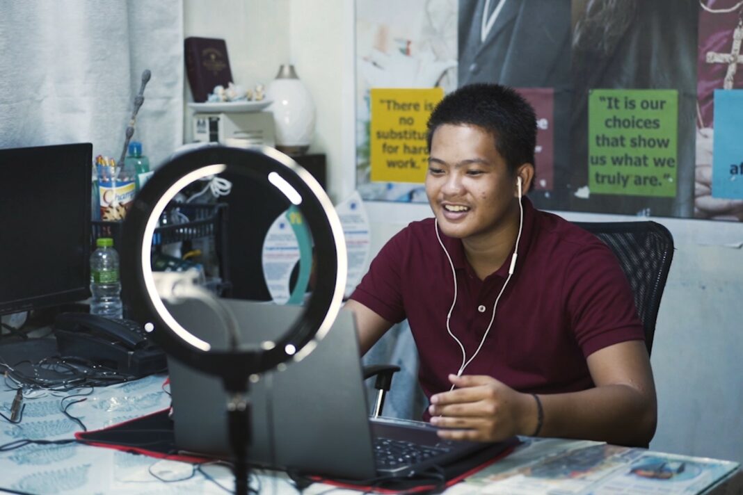 Students actively campaign against online sexual abuse and exploitation ...