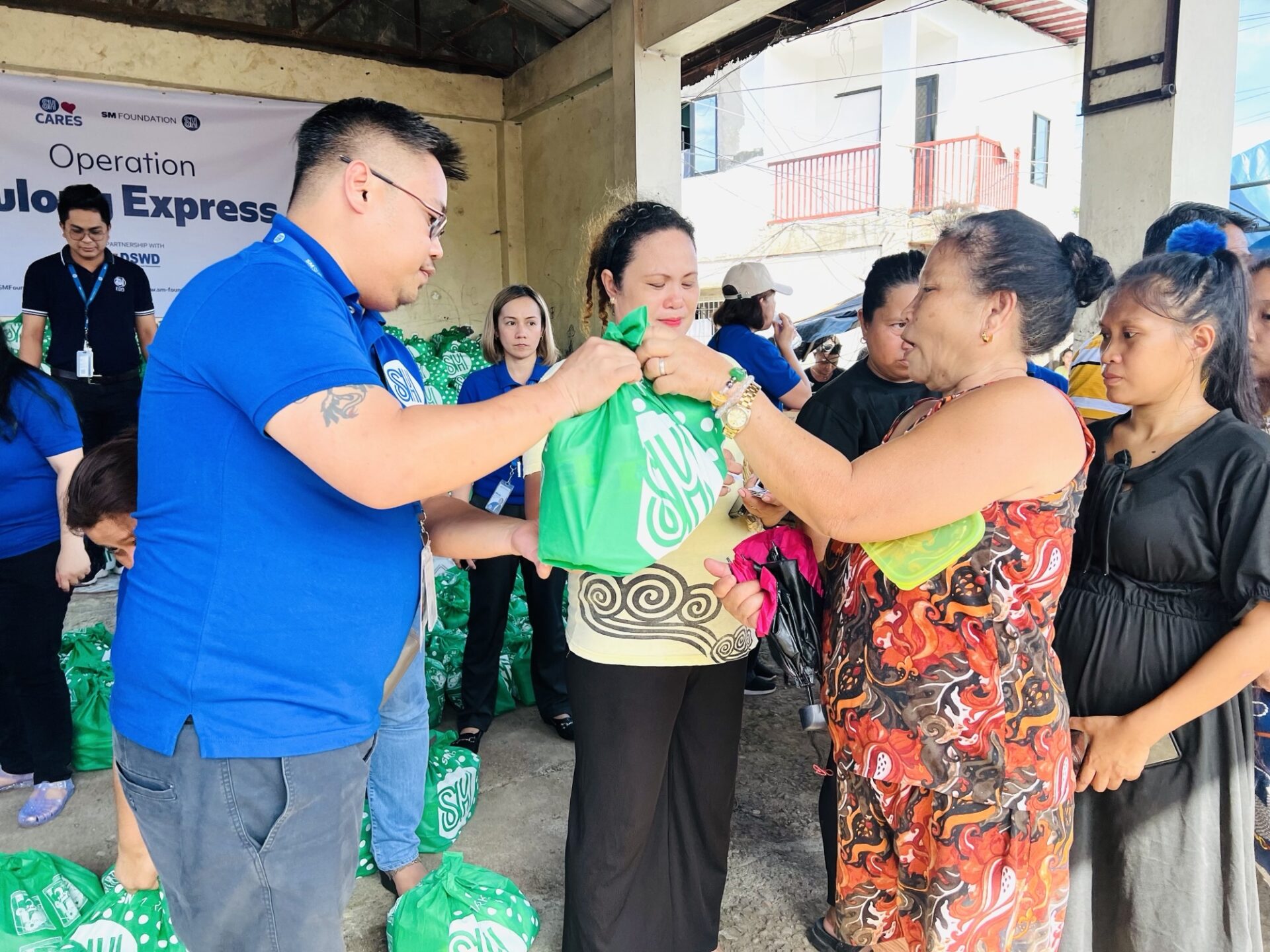 SM Foundation aids Typhoon Aghon affected communities - Philippines Graphic