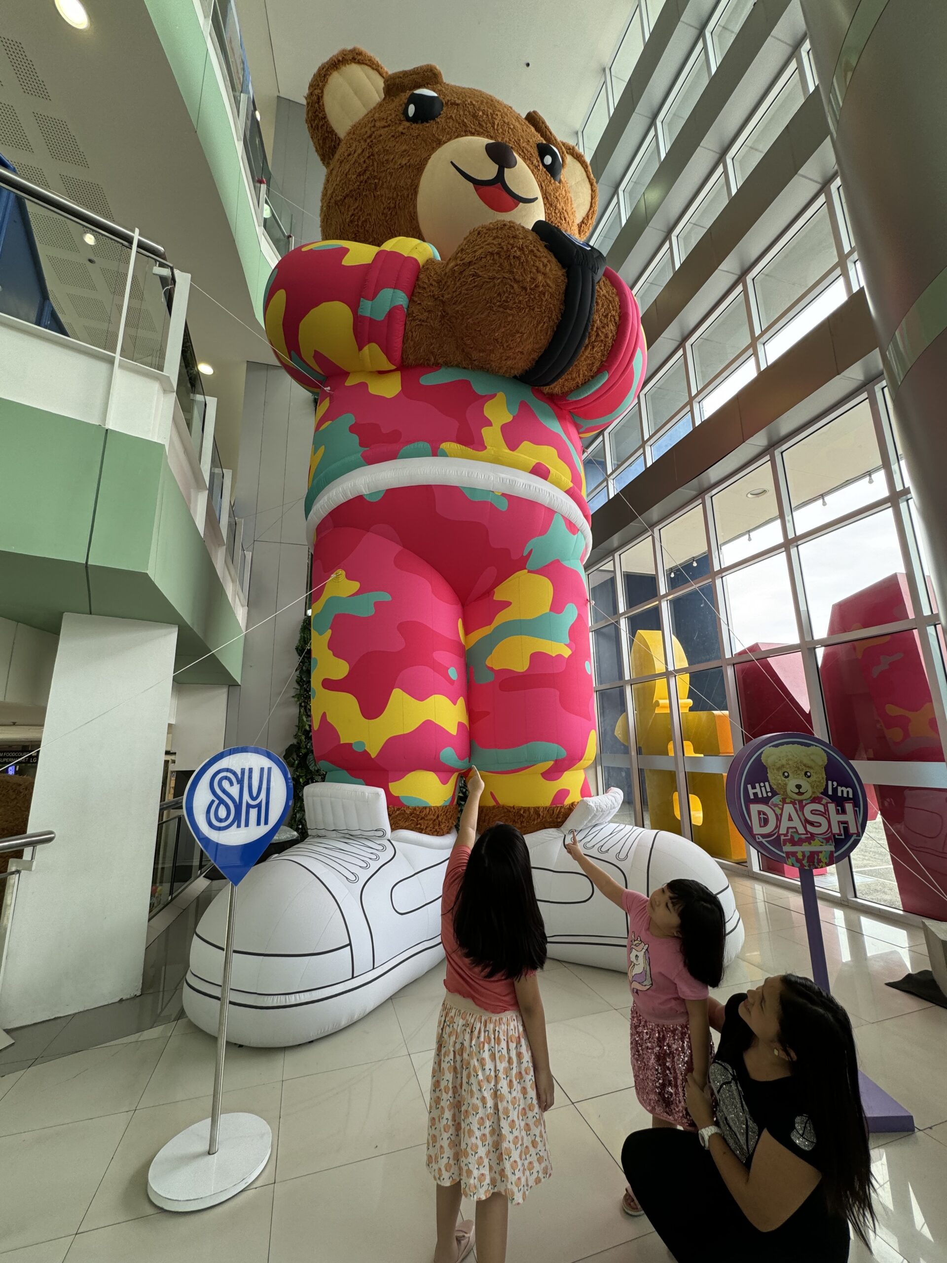 Largest indoor bear installation spotted at SM City Dasmarinas ...