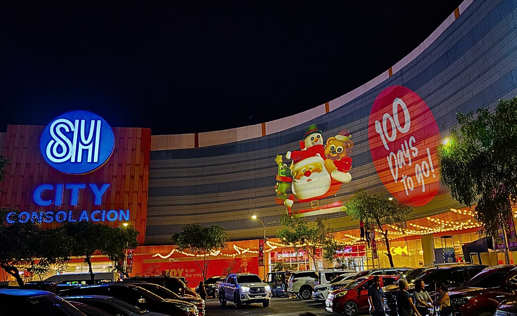SM Supermalls kicks off 100 Days of Christmas as a Santa to their ...