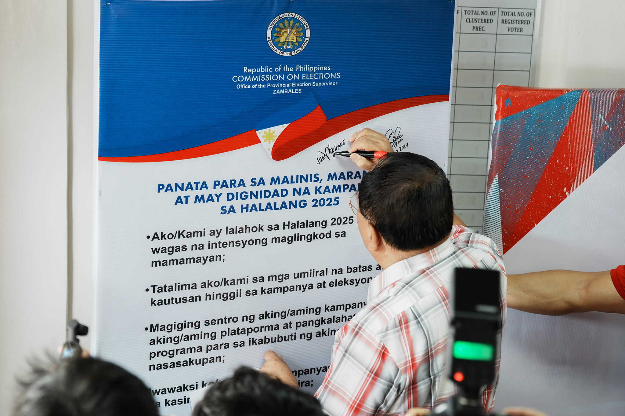 Gov. Ebdane seeks third term - Philippines Graphic