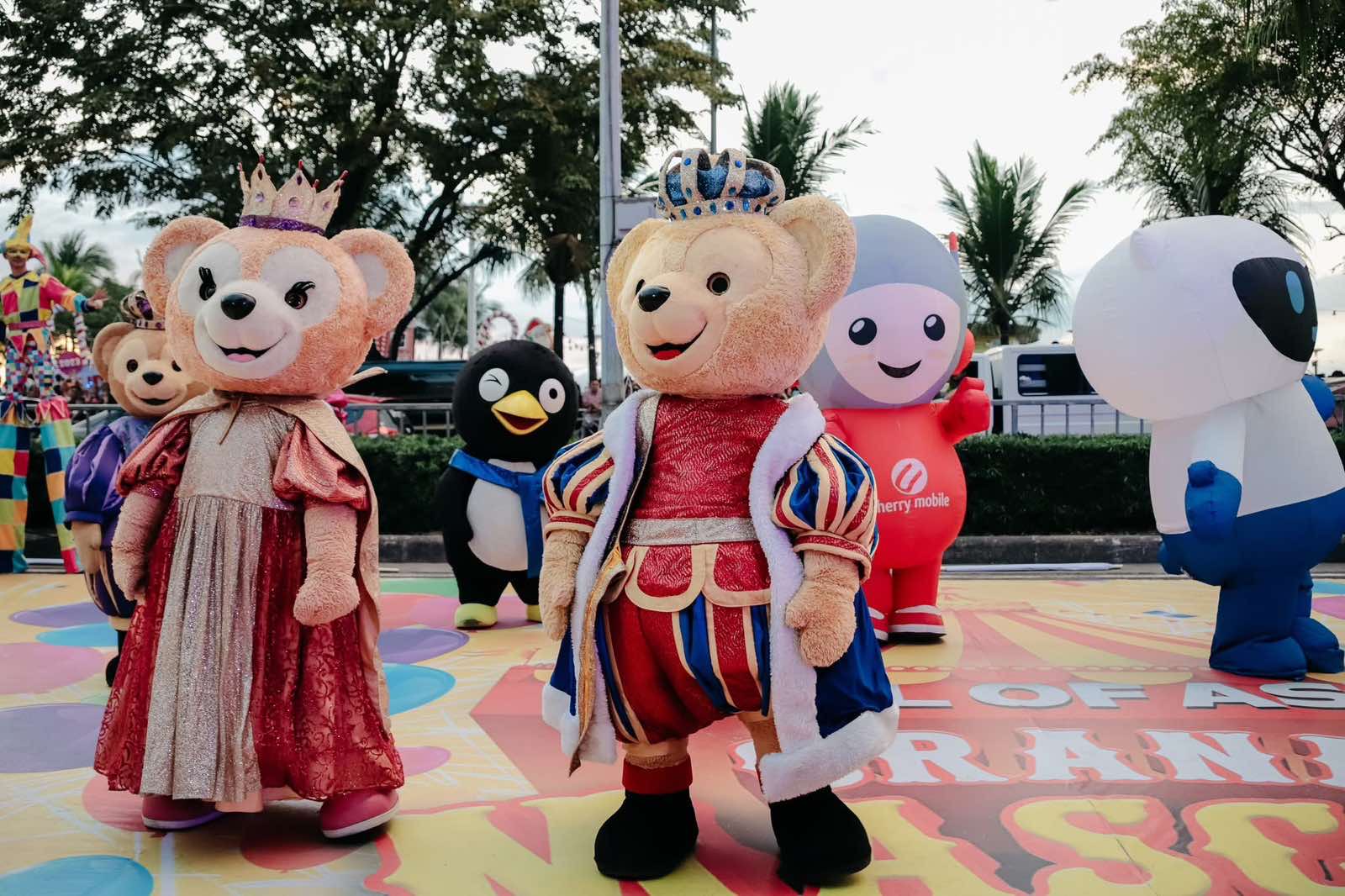 A NEW YEAR CELEBRATION LIKE NO OTHER: EXPERIENCE THE GRANDEST MASCOT ...