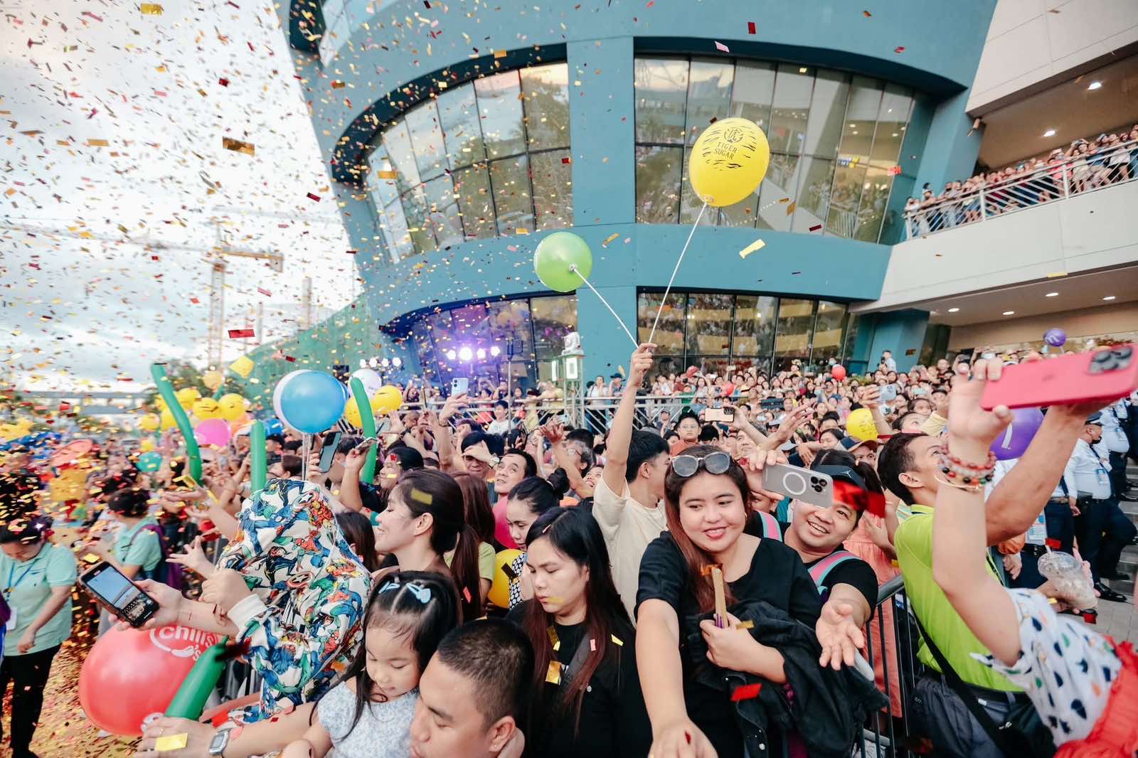 A NEW YEAR CELEBRATION LIKE NO OTHER: EXPERIENCE THE GRANDEST MASCOT ...