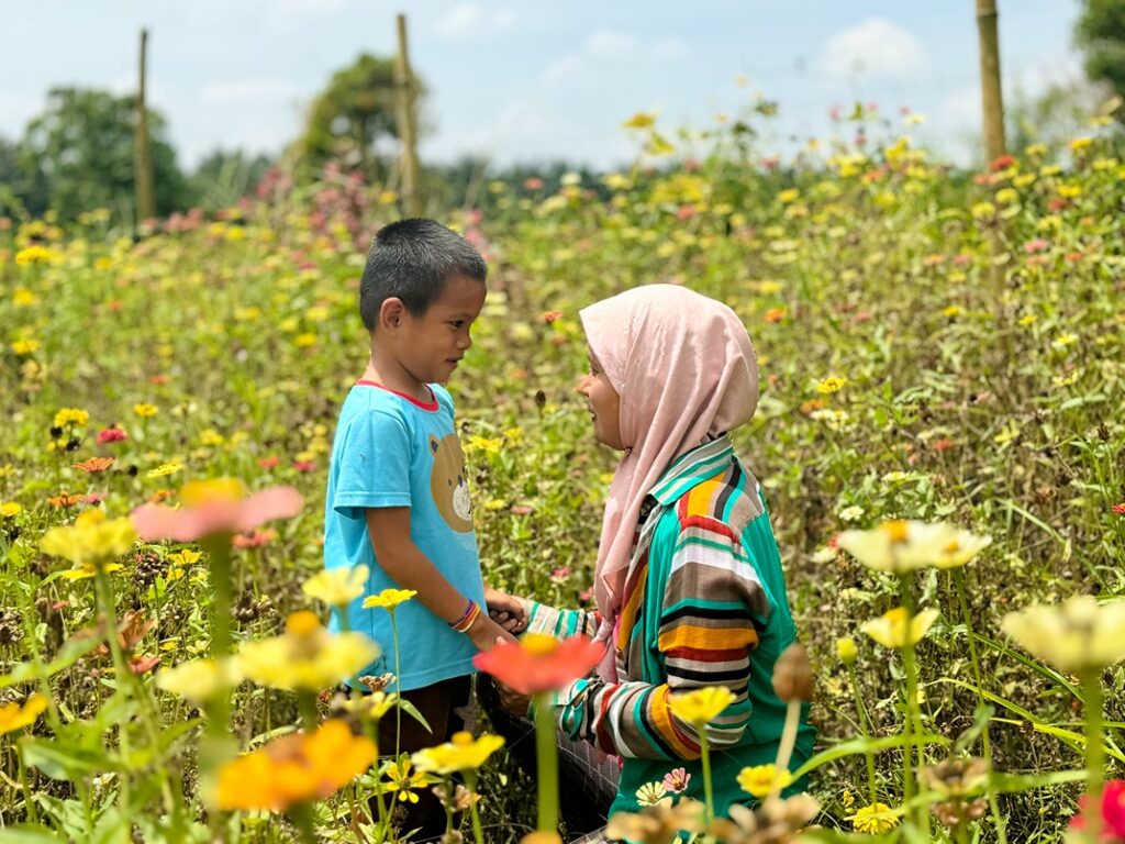 World Vision’s programs on education, health and nutrition bring hope ...