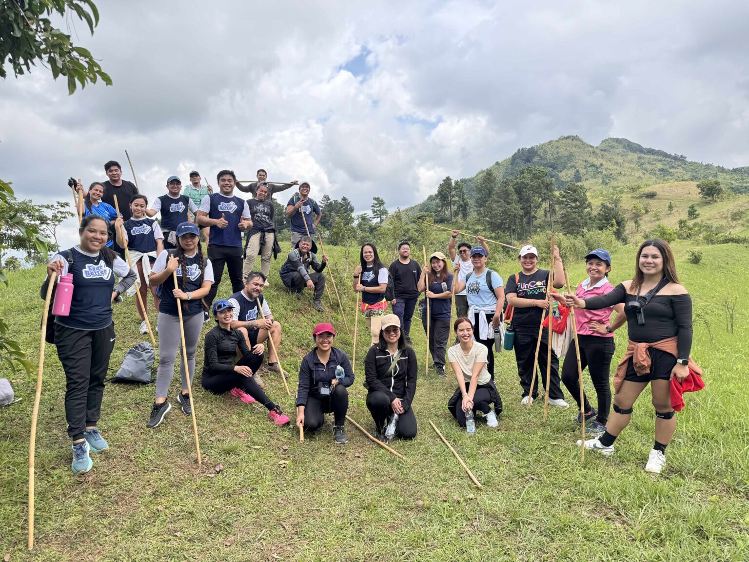 Foundever® in the Philippines’ “Trail Mix Conservation Trek ...